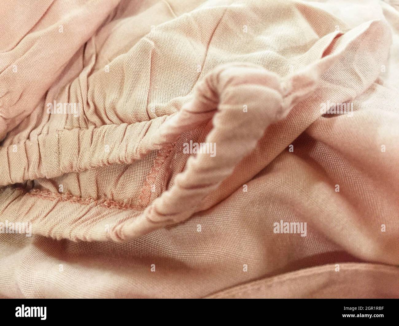 Wrinkled pants hi-res stock photography and images - Alamy