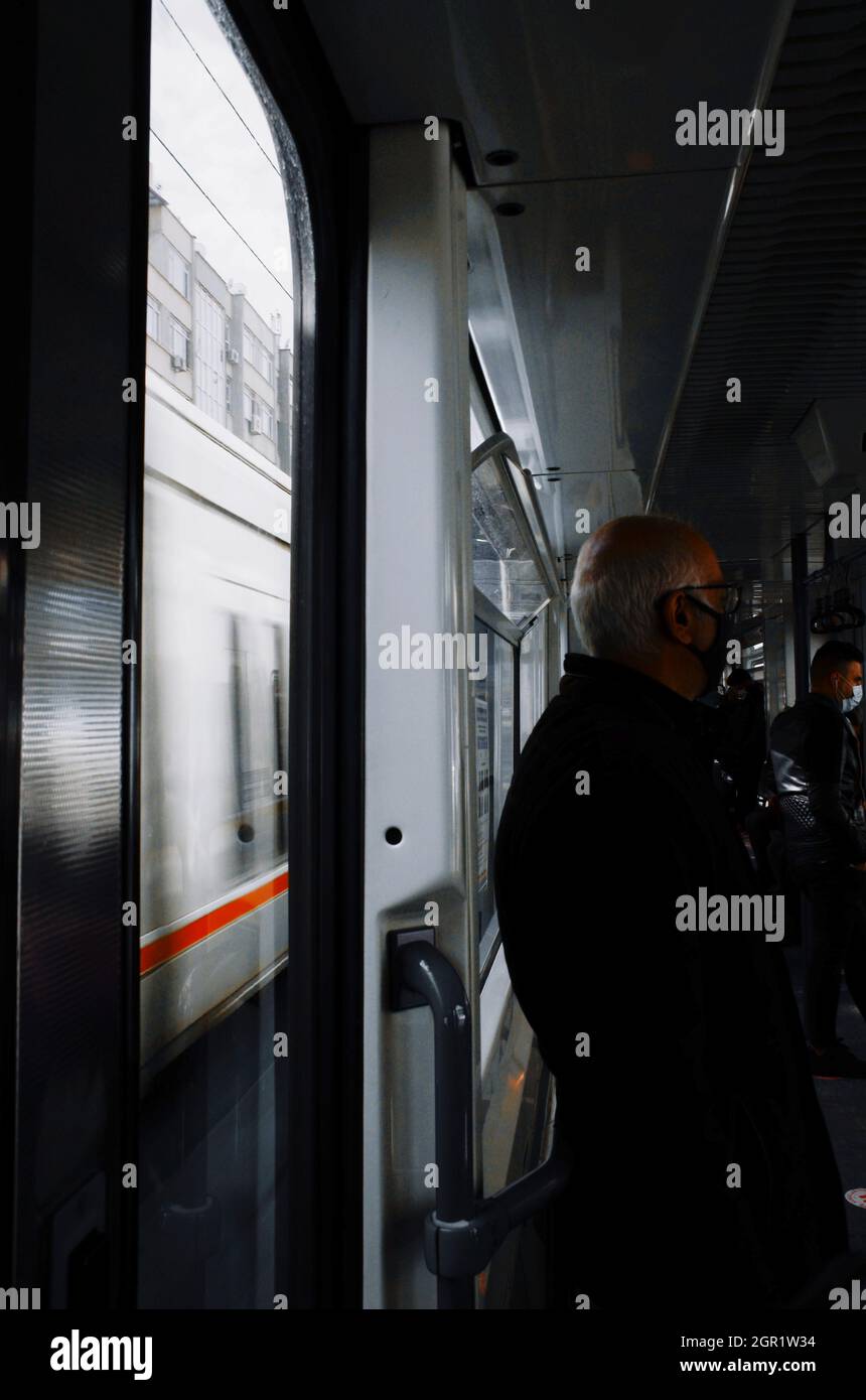 London underground train side view hi-res stock photography and images ...