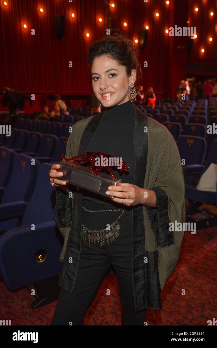 Berlin, Germany. 30th Sep, 2021. Actress Soma Pysall wins the New Faces ...