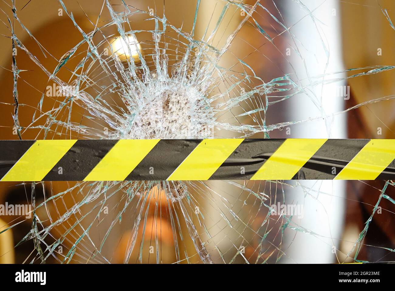 Broken shop windows hi-res stock photography and images - Alamy