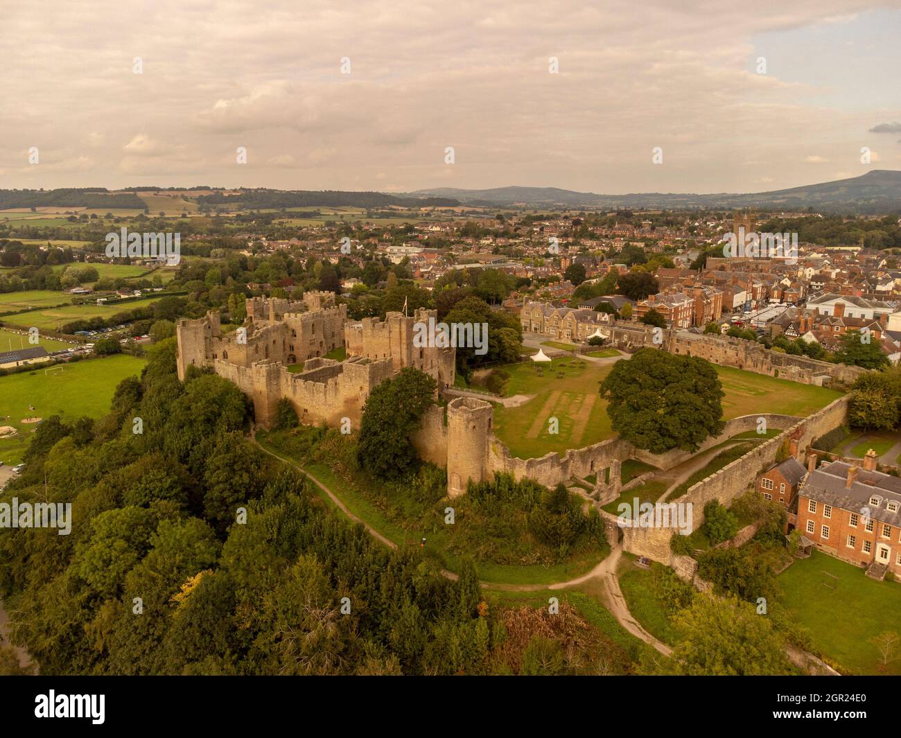 Ludlow Town showing Ludlow castle and Shropshire Hills beyond Stock ...