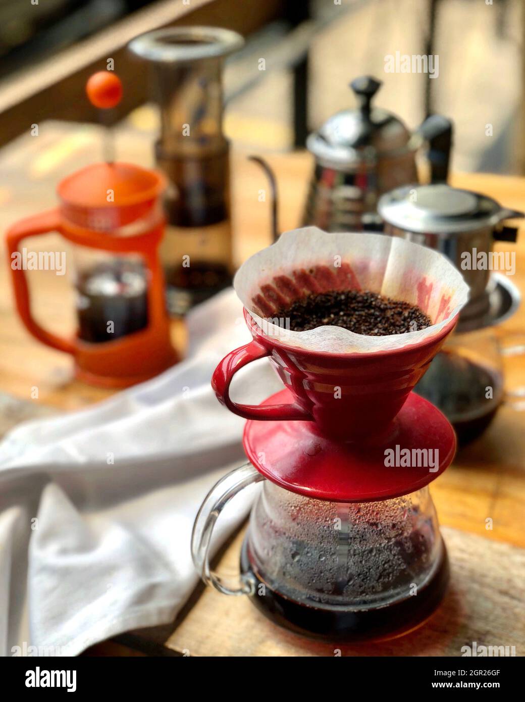 Manual brew hi-res stock photography and images - Alamy