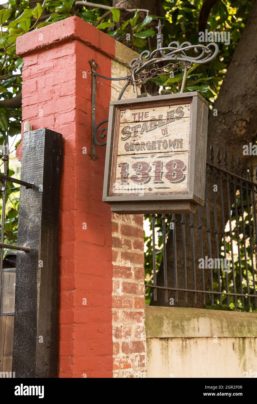Historic red brick house georgetown hi-res stock photography and images ...