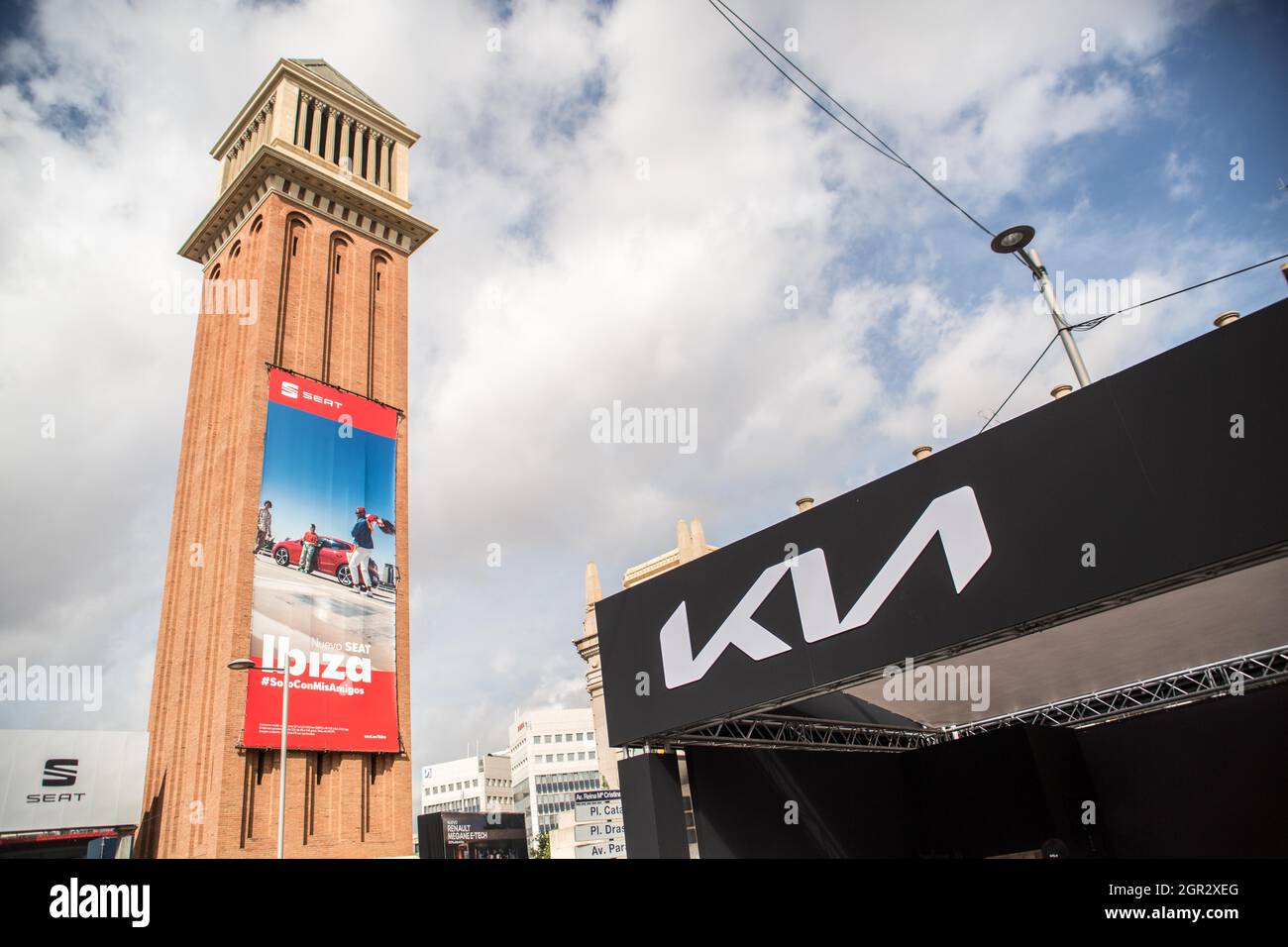 Opening sign spain hi-res stock photography and images - Alamy