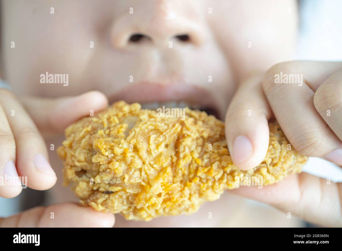 Woman fried chicken portrait hi-res stock photography and images - Alamy