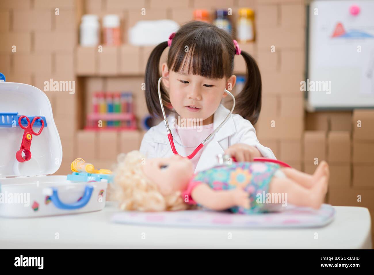 Patient human role hi-res stock photography and images - Alamy