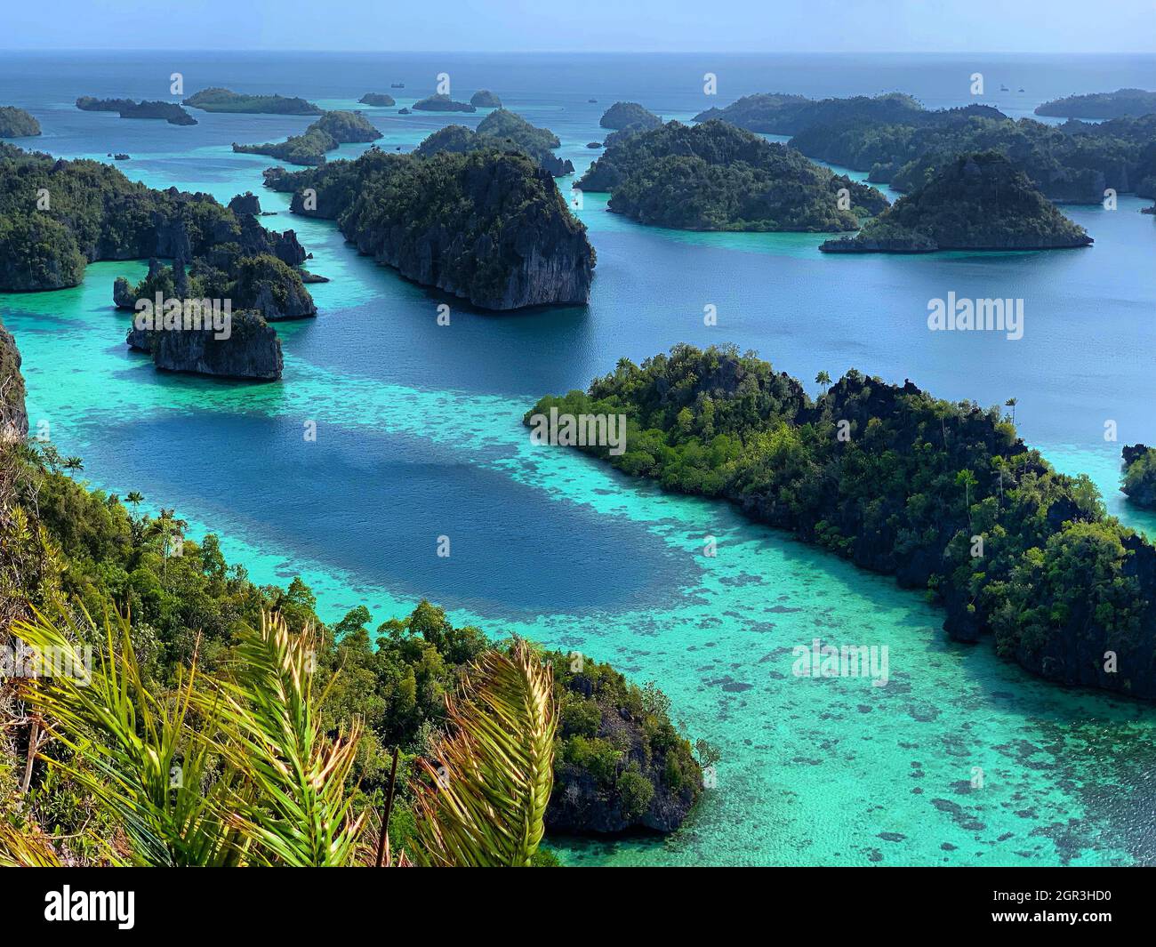 Misool island raja ampat hi-res stock photography and images - Alamy