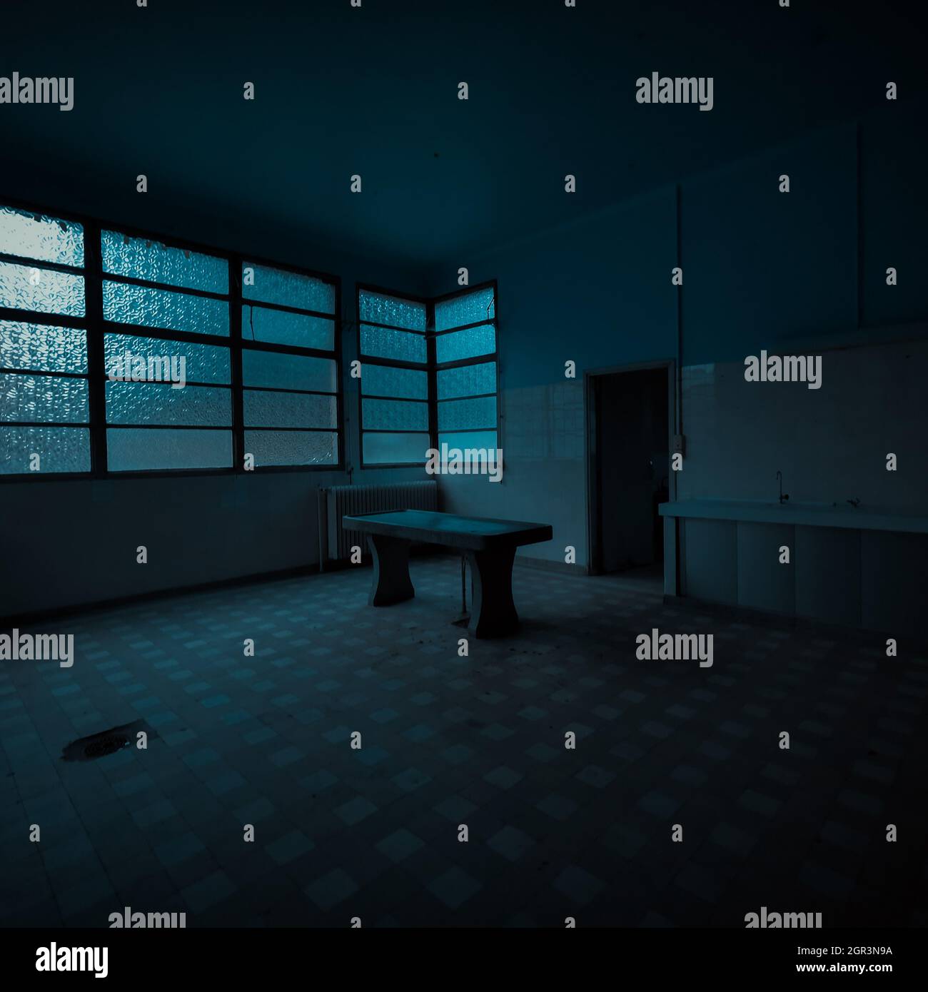 Empty Basement Room High Resolution Stock Photography and Images - Alamy