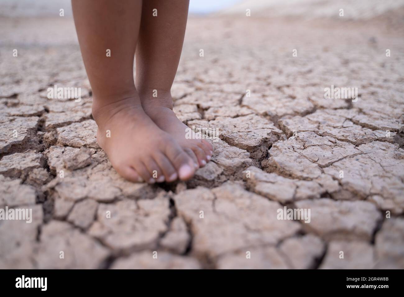 Child drought land africa hi-res stock photography and images - Alamy