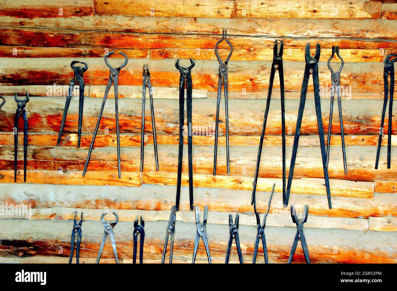 Blacksmithing tools hi-res stock photography and images - Alamy