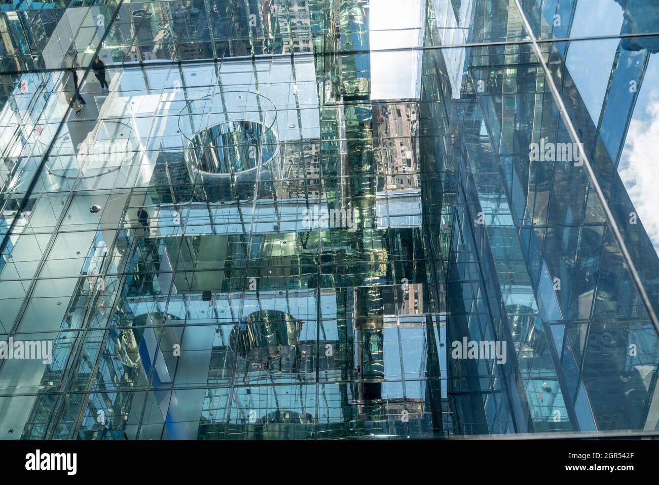 New York, NY - September 30, 2021: View of the interior of observation ...