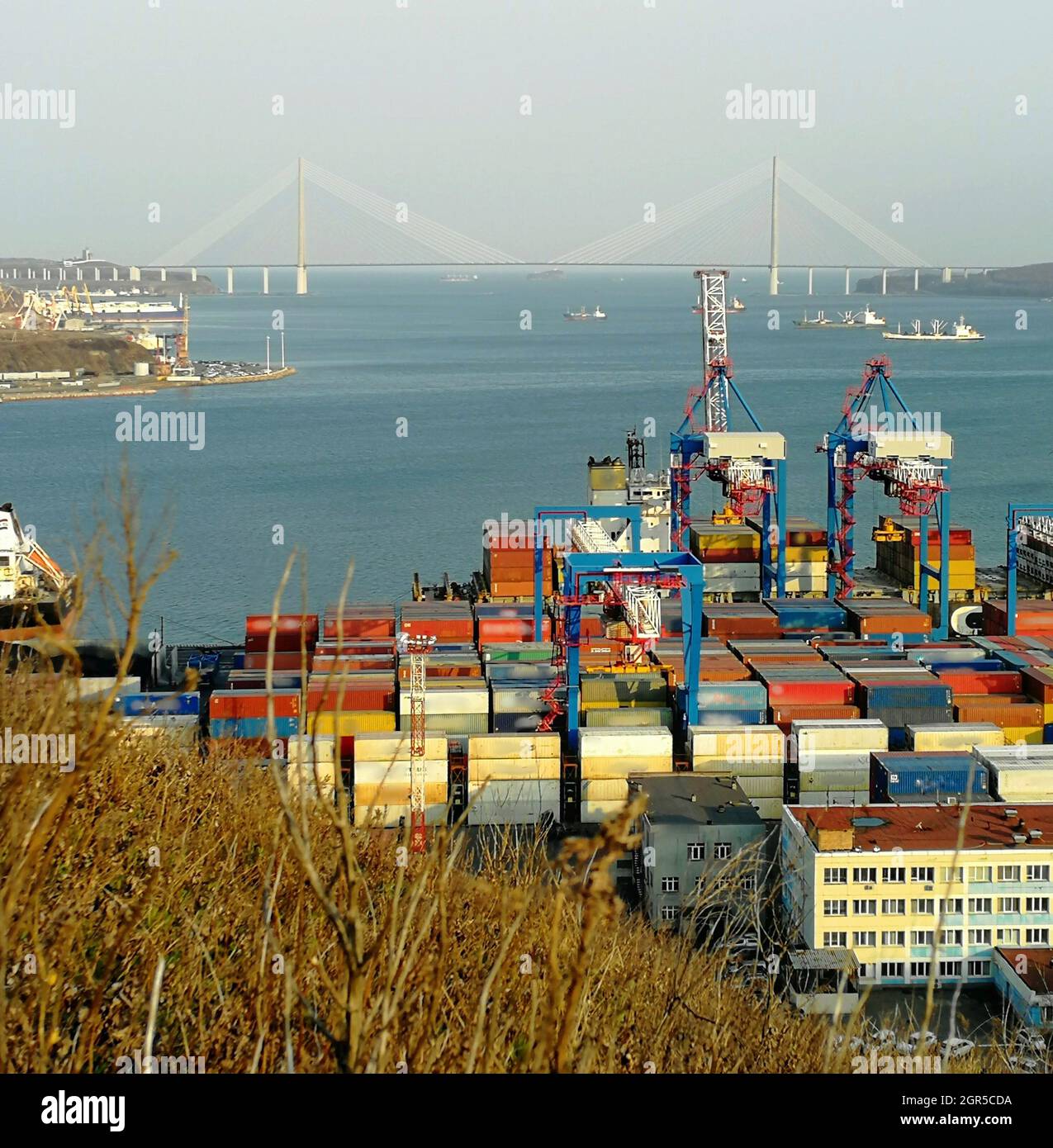 Sea land containers hi-res stock photography and images - Alamy