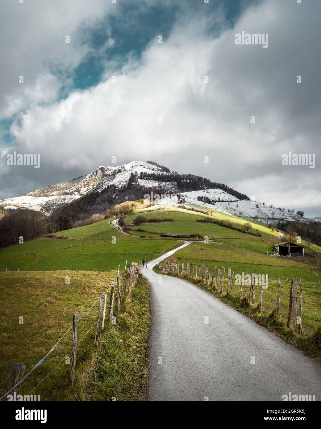 Tolosa spain road hi-res stock photography and images - Alamy