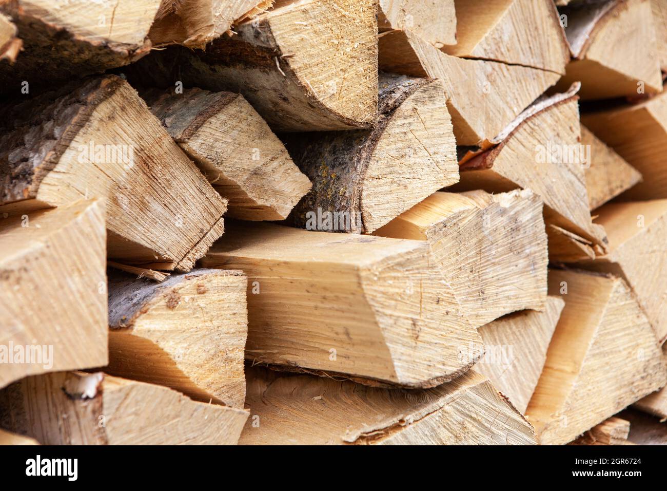 Timber wood uncut hi-res stock photography and images - Alamy