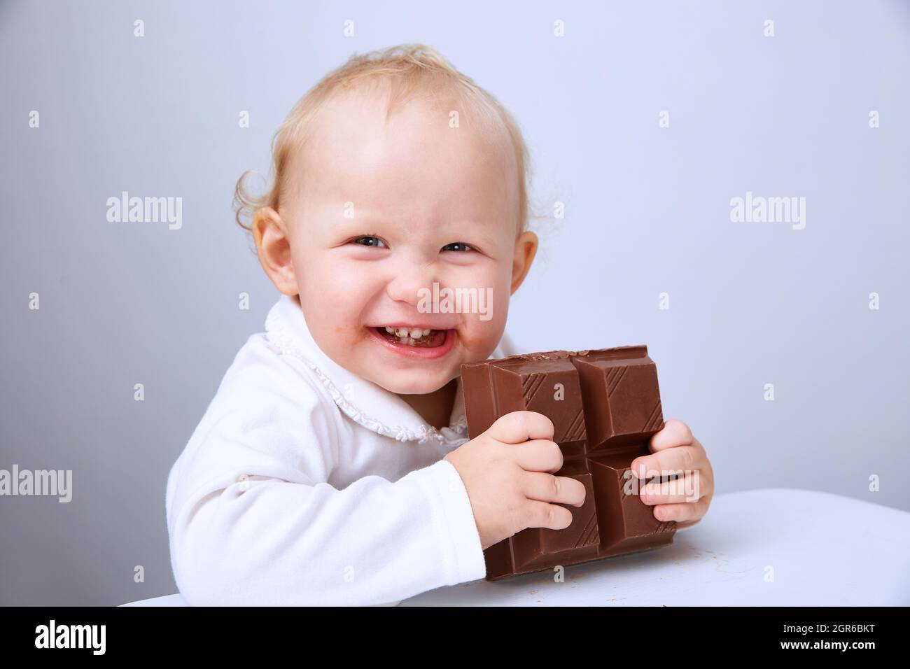Eat 17 bar hi-res stock photography and images - Alamy