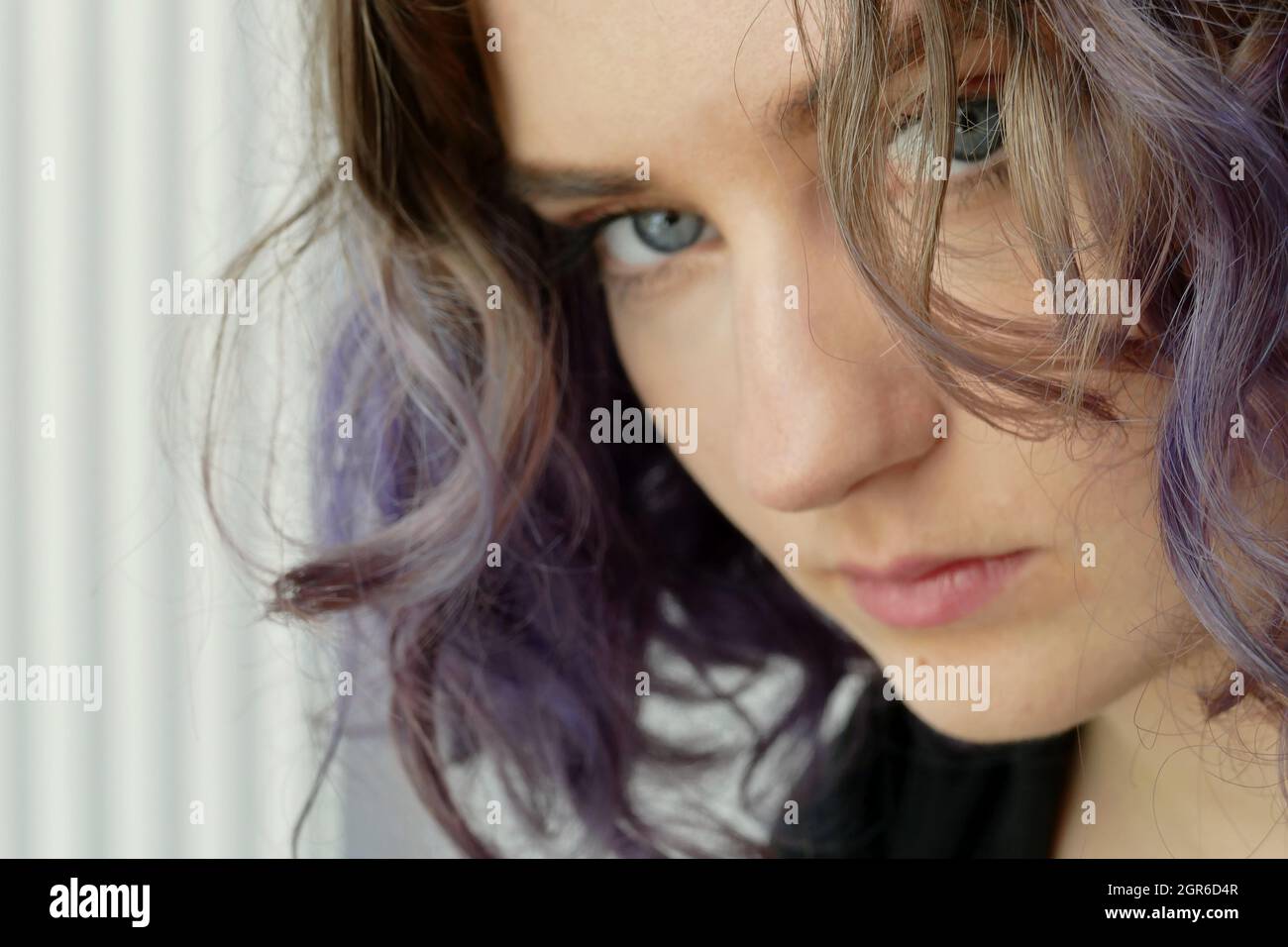 Strong eye contact hi-res stock photography and images - Alamy