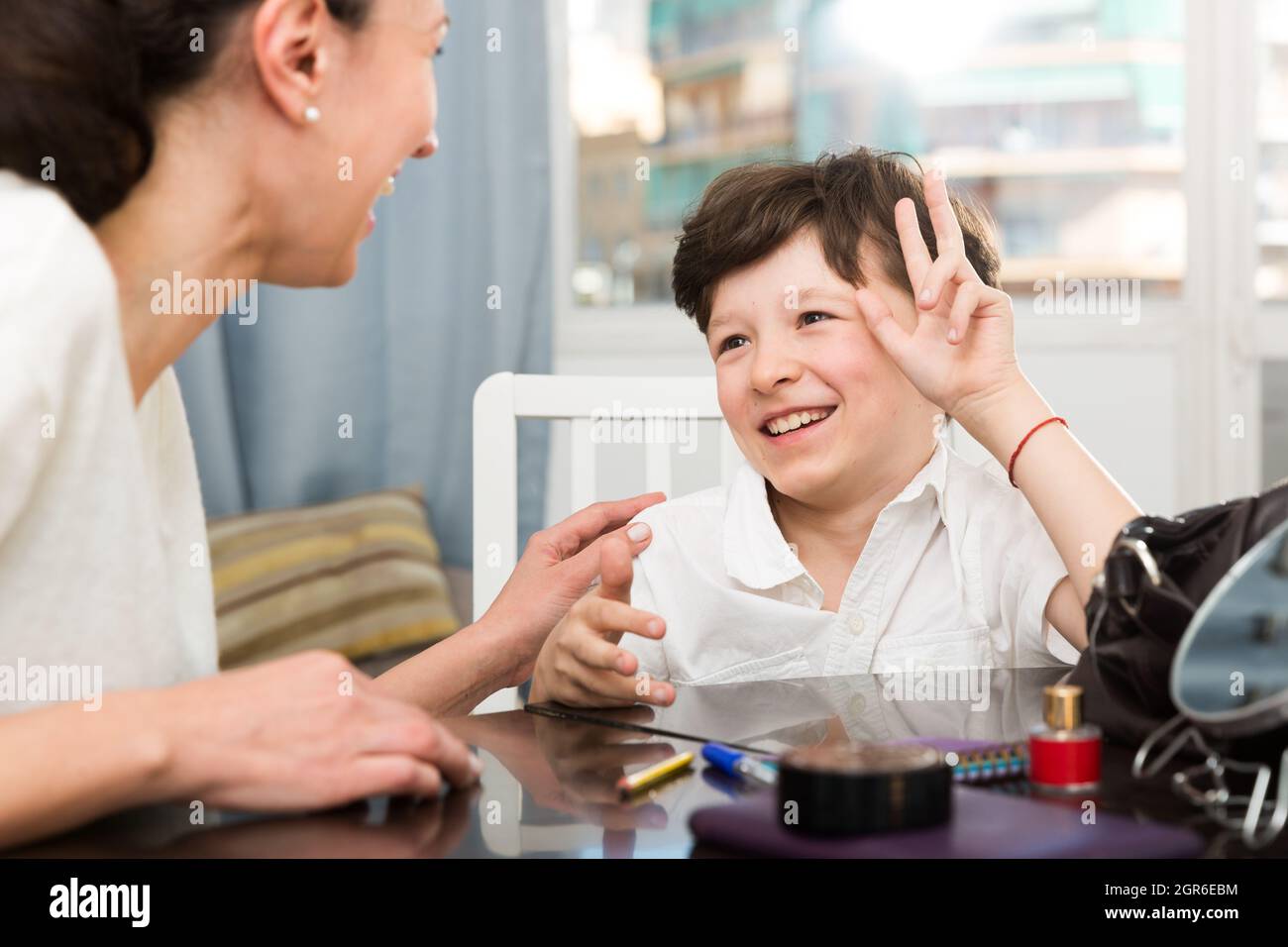Boy story telling hi-res stock photography and images - Alamy