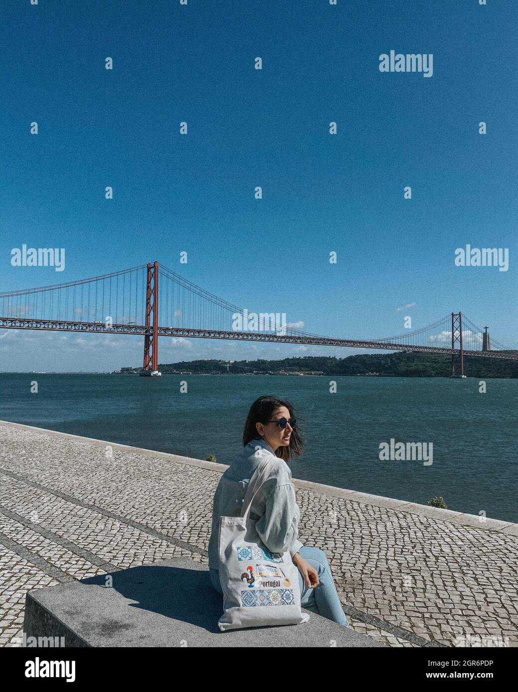 Red bridge lisbon walkway hi-res stock photography and images - Alamy