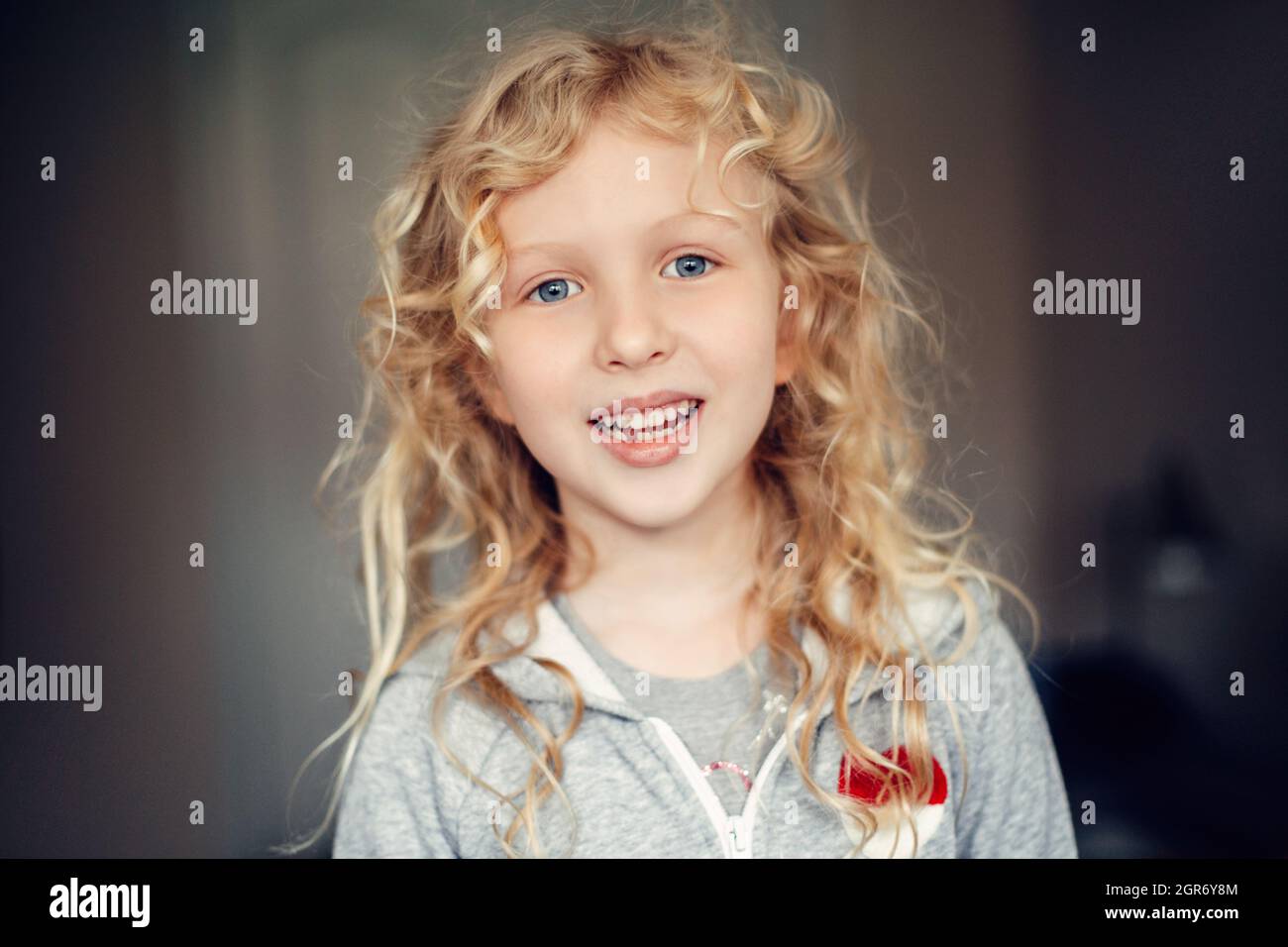 Smiling Blonde Girl Missing Tooth High Resolution Stock Photography and Images - Alamy