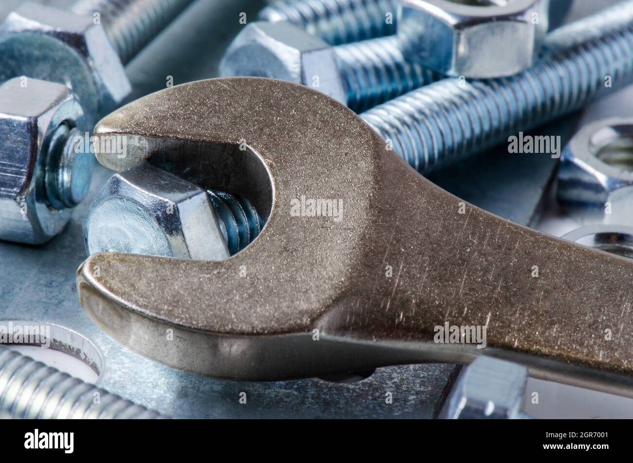 Threading tools hi-res stock photography and images - Alamy