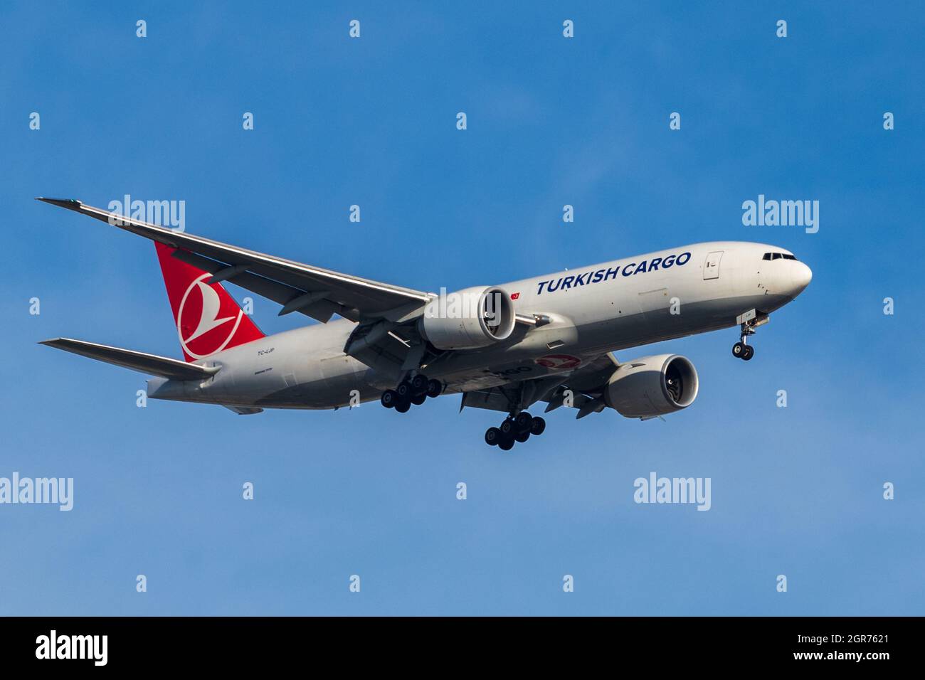 Miami, FL/USA-10/27/2019: A Turkish Air Boeing 787 cargo aircraft on ...
