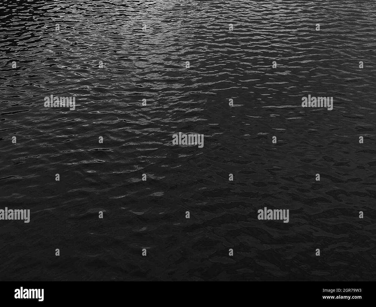 Black water surface. Dark water texture Stock Photo - Alamy