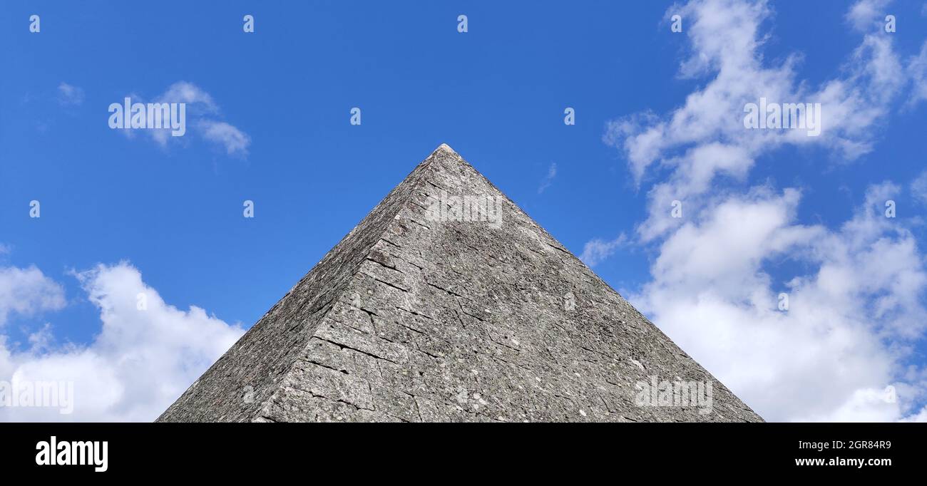 Prince albert pyramid High Resolution Stock Photography and Images - Alamy
