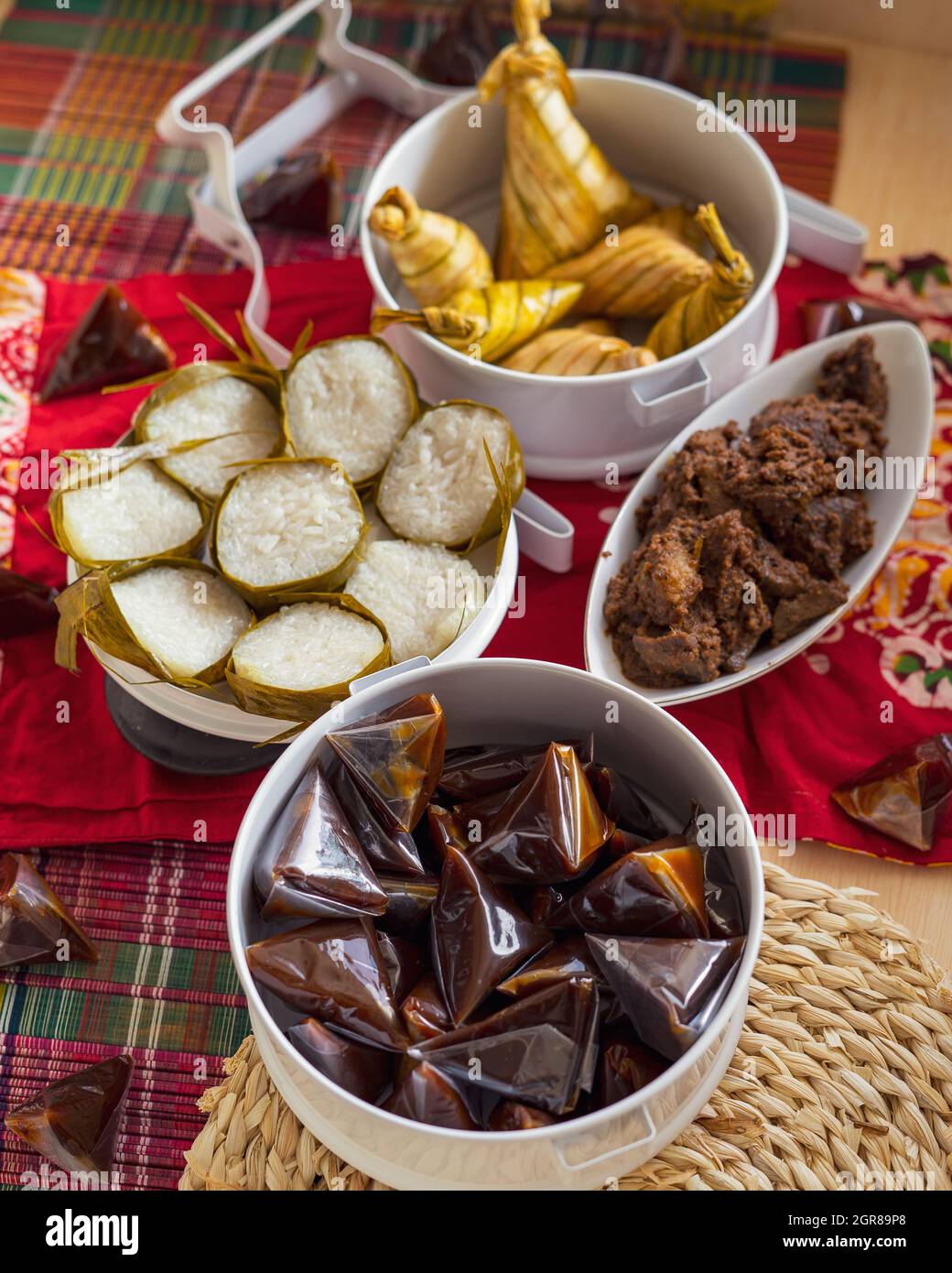 Malay cookies hi-res stock photography and images - Alamy