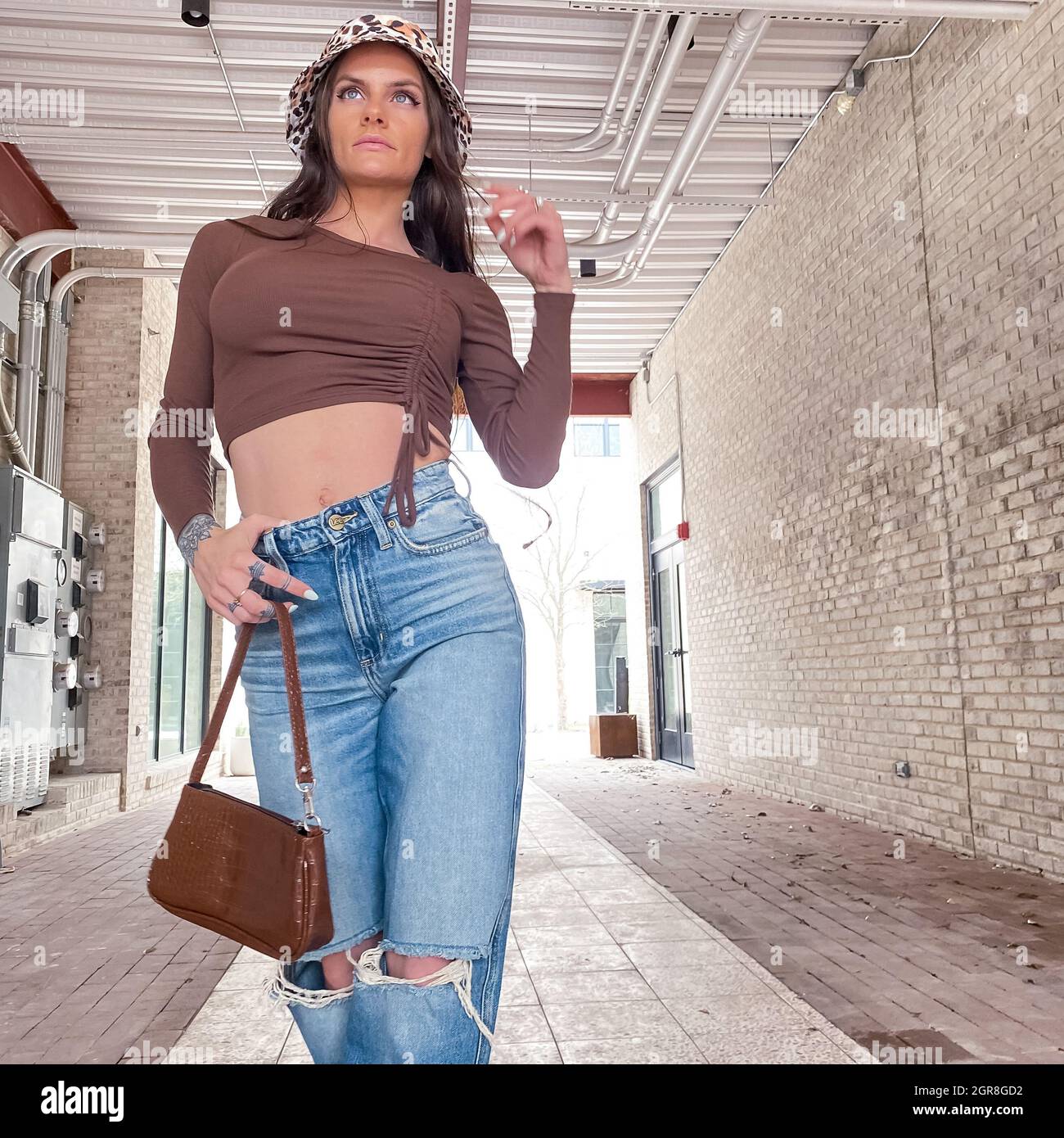 3 quarter hi-res stock photography and images - Alamy