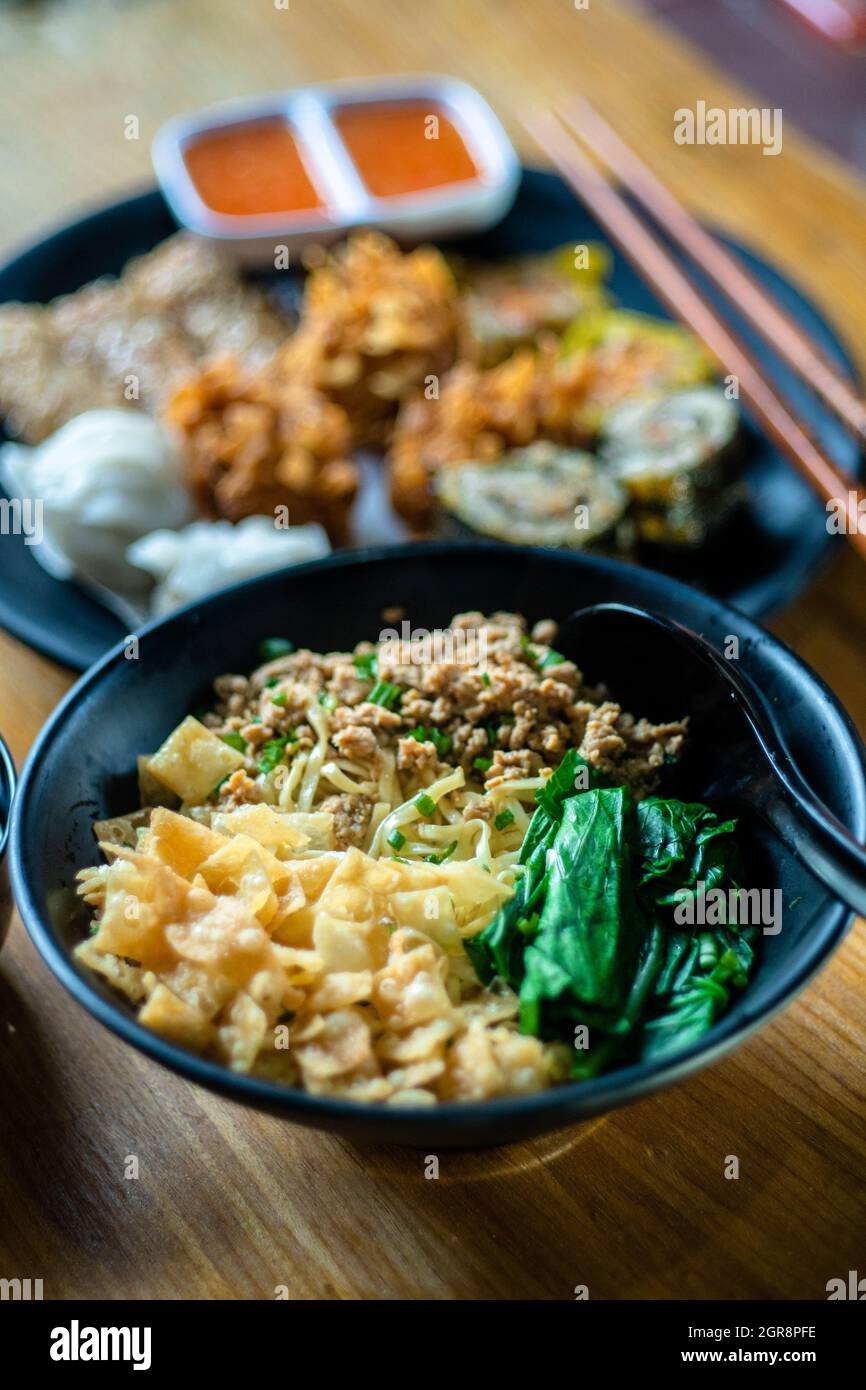 Sashimi wok hi-res stock photography and images - Alamy