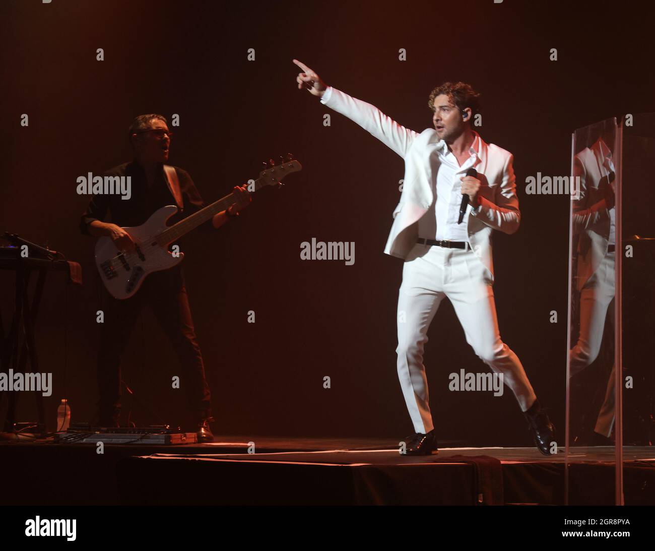 Miami Beach, FL - SEP 30: David Bisbal performs during his Gira En Tus ...