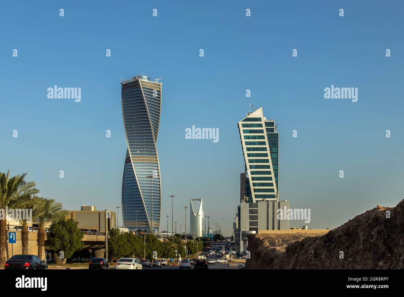 Kingdom Tower Center Riyadh Saudi Arabia High Resolution Stock ...