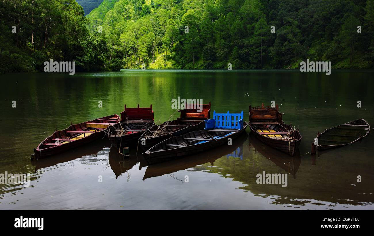 Sattal lake hi-res stock photography and images - Alamy