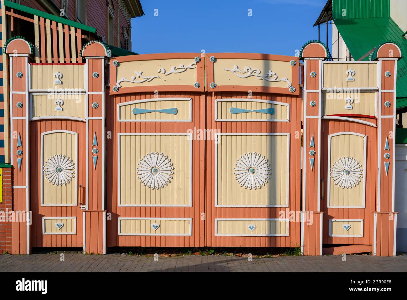 Wooden patterned gates in a bright Tatar style in Kazan, Russia Stock ...