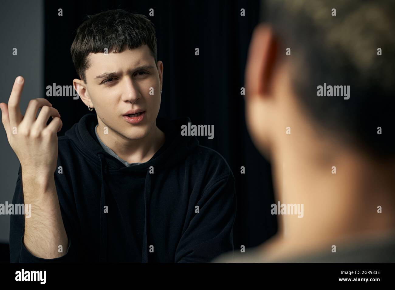 Gay couple arguing hi-res stock photography and images - Alamy