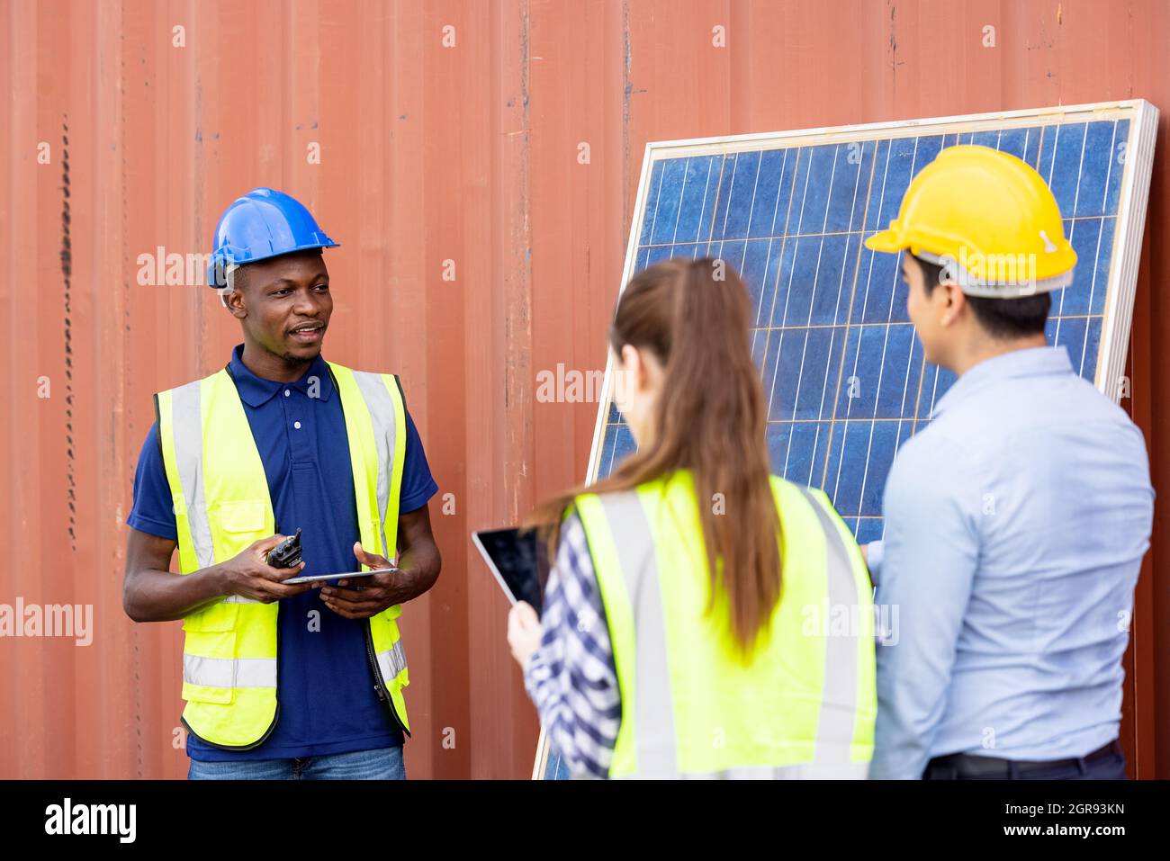 Young black women panel hi-res stock photography and images - Alamy