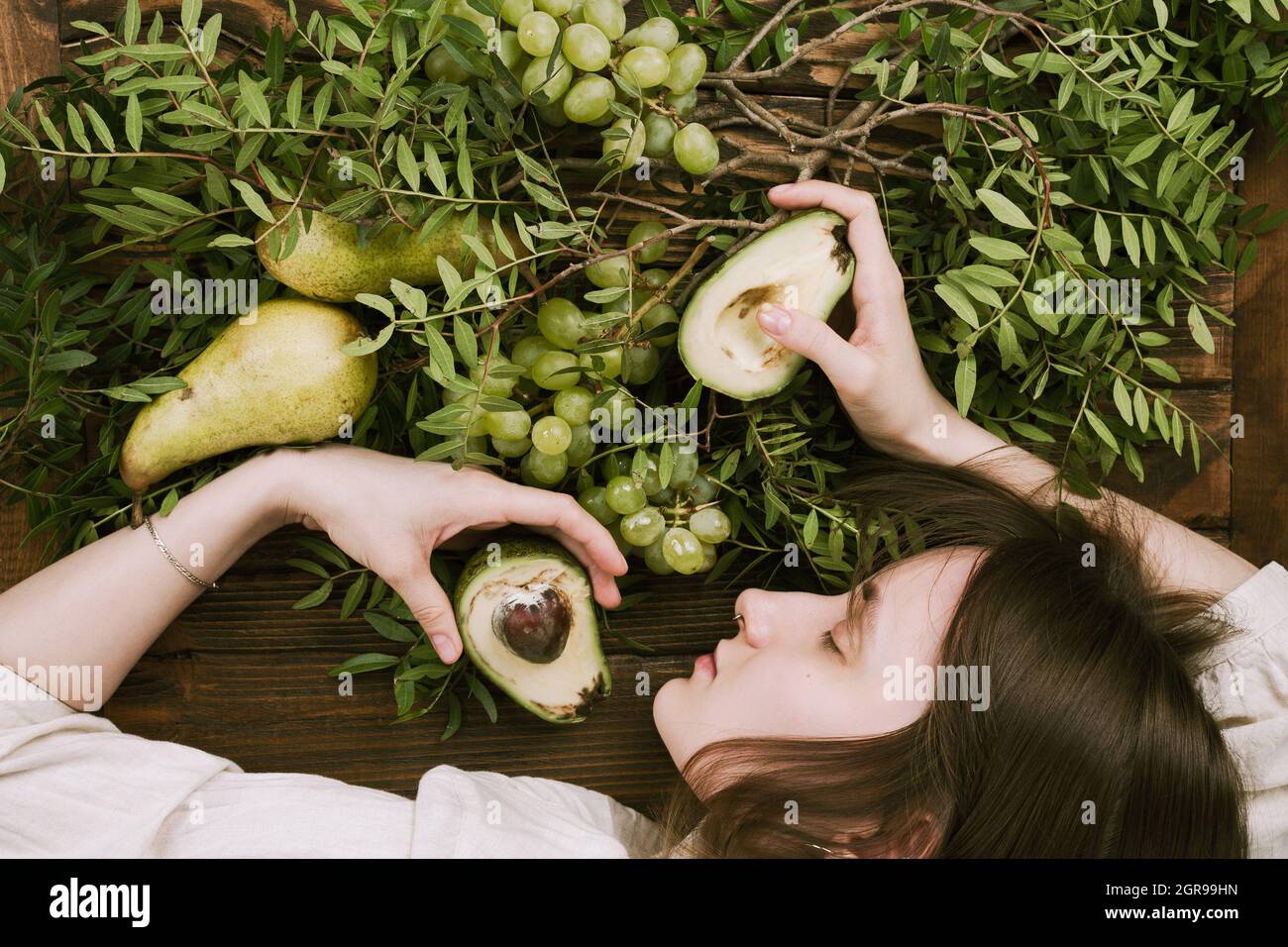 Woman lay fruit and vegetable hi-res stock photography and images - Alamy