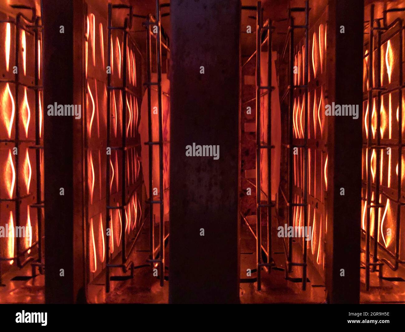 Heating element toaster hi-res stock photography and images - Alamy