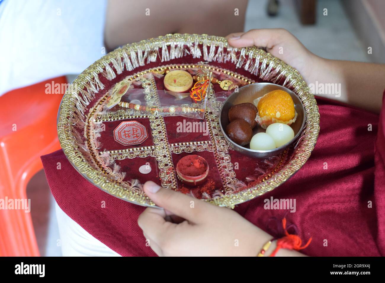 Indian family food tray hi-res stock photography and images - Alamy