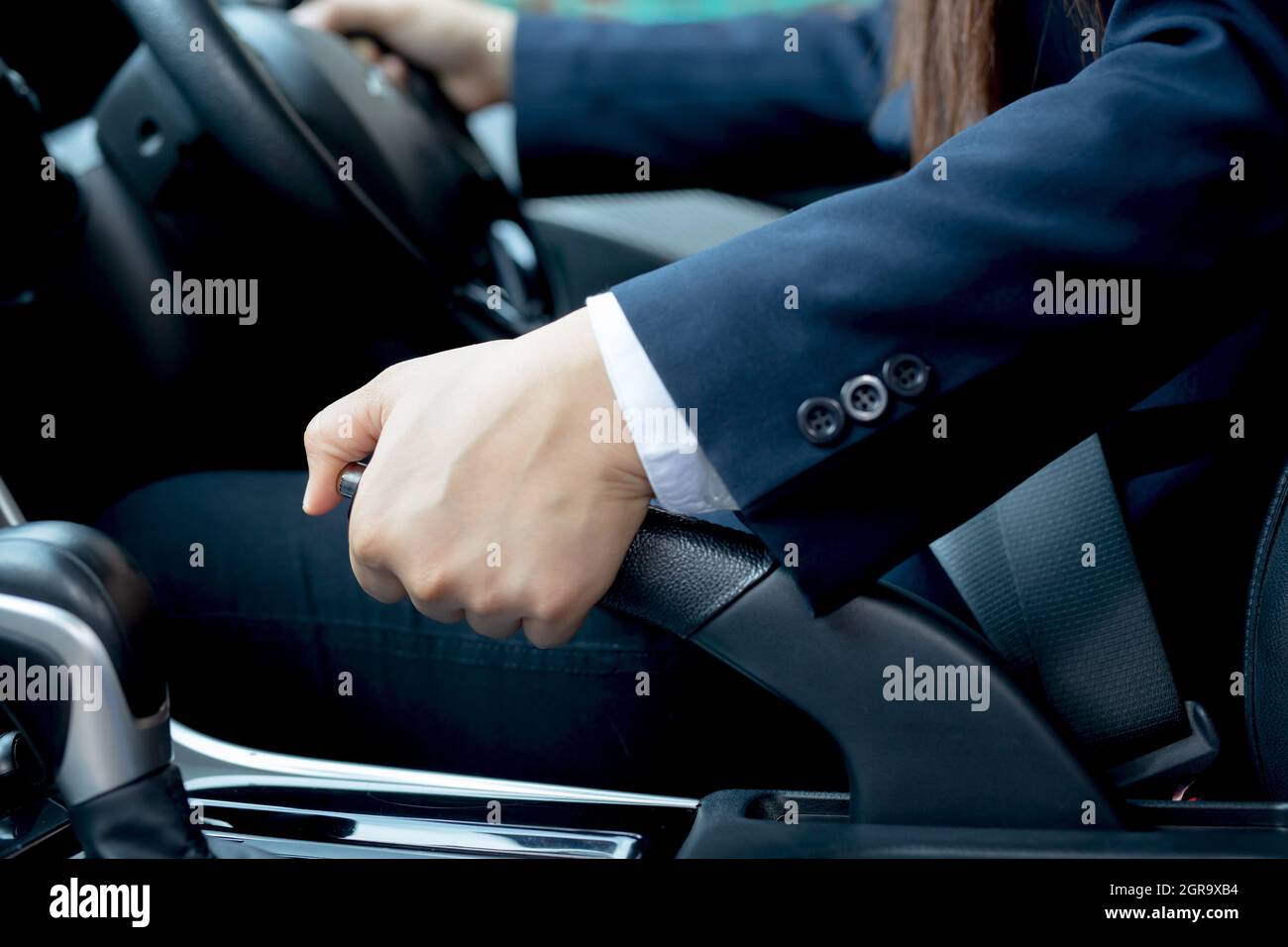 Sign for japanese car parking hi-res stock photography and images - Alamy