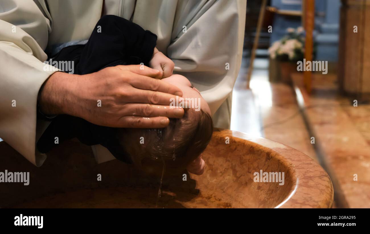 Hand water baptism hi-res stock photography and images - Alamy
