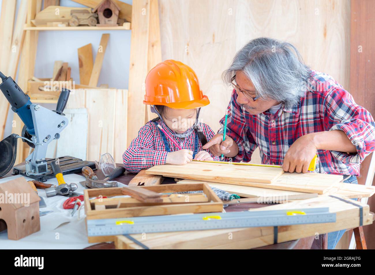 Korean carpenter hi-res stock photography and images - Alamy