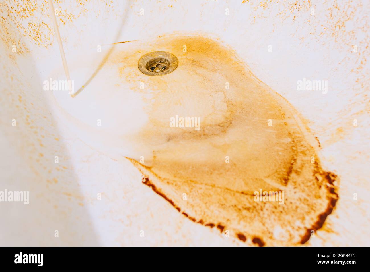 Rusty water tap sanitary hi-res stock photography and images - Alamy