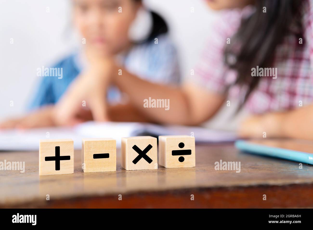 Maths class asia hi-res stock photography and images - Alamy