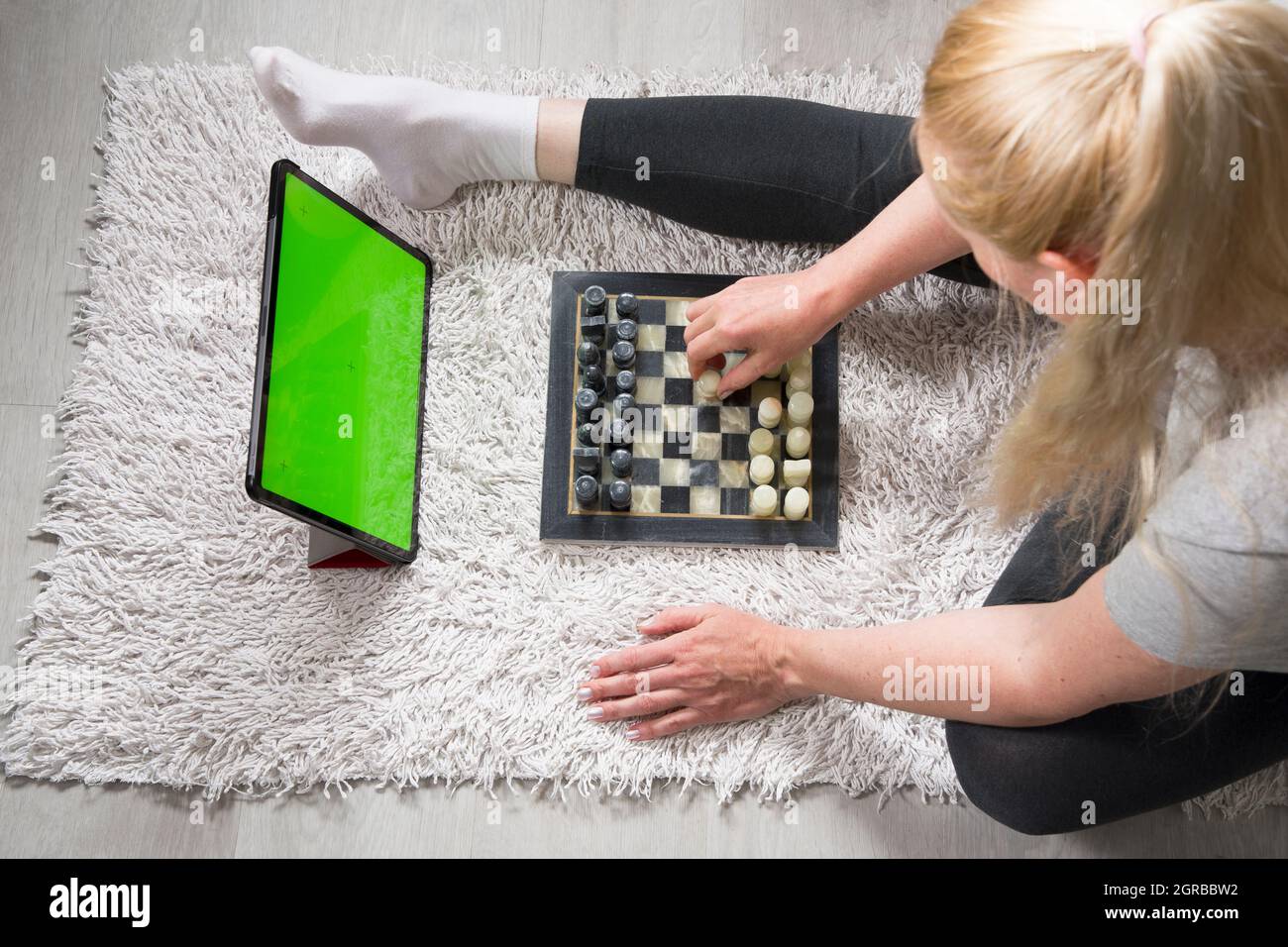Chess green screen hi-res stock photography and images - Alamy