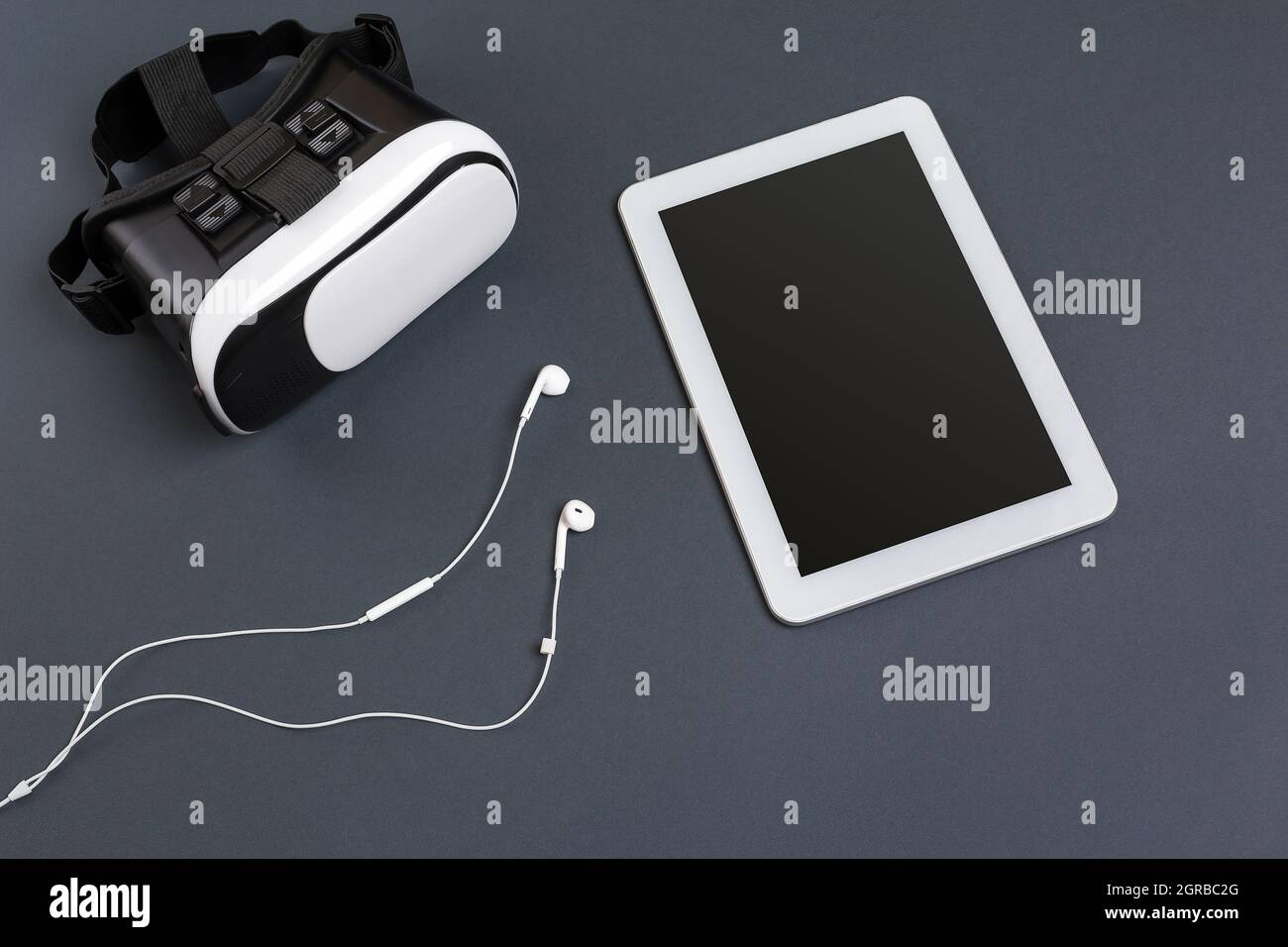 Top view vr glasses hi-res stock photography and images - Alamy