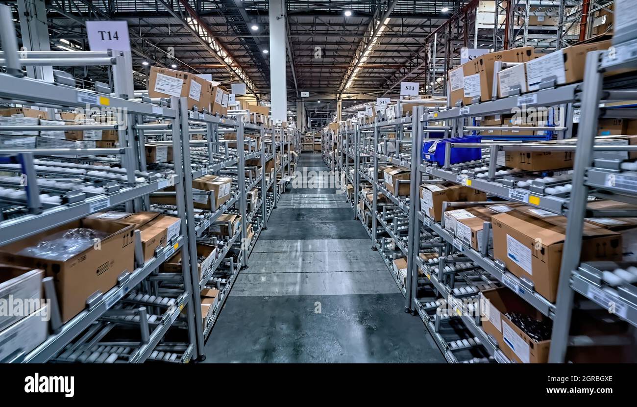 Cargo high loaders hi-res stock photography and images - Alamy