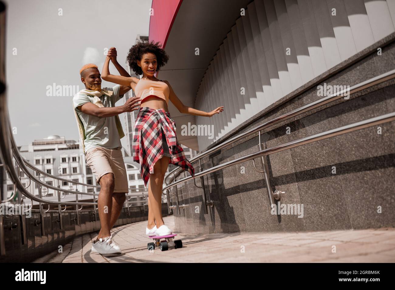 Two people enjoying life hi-res stock photography and images - Alamy