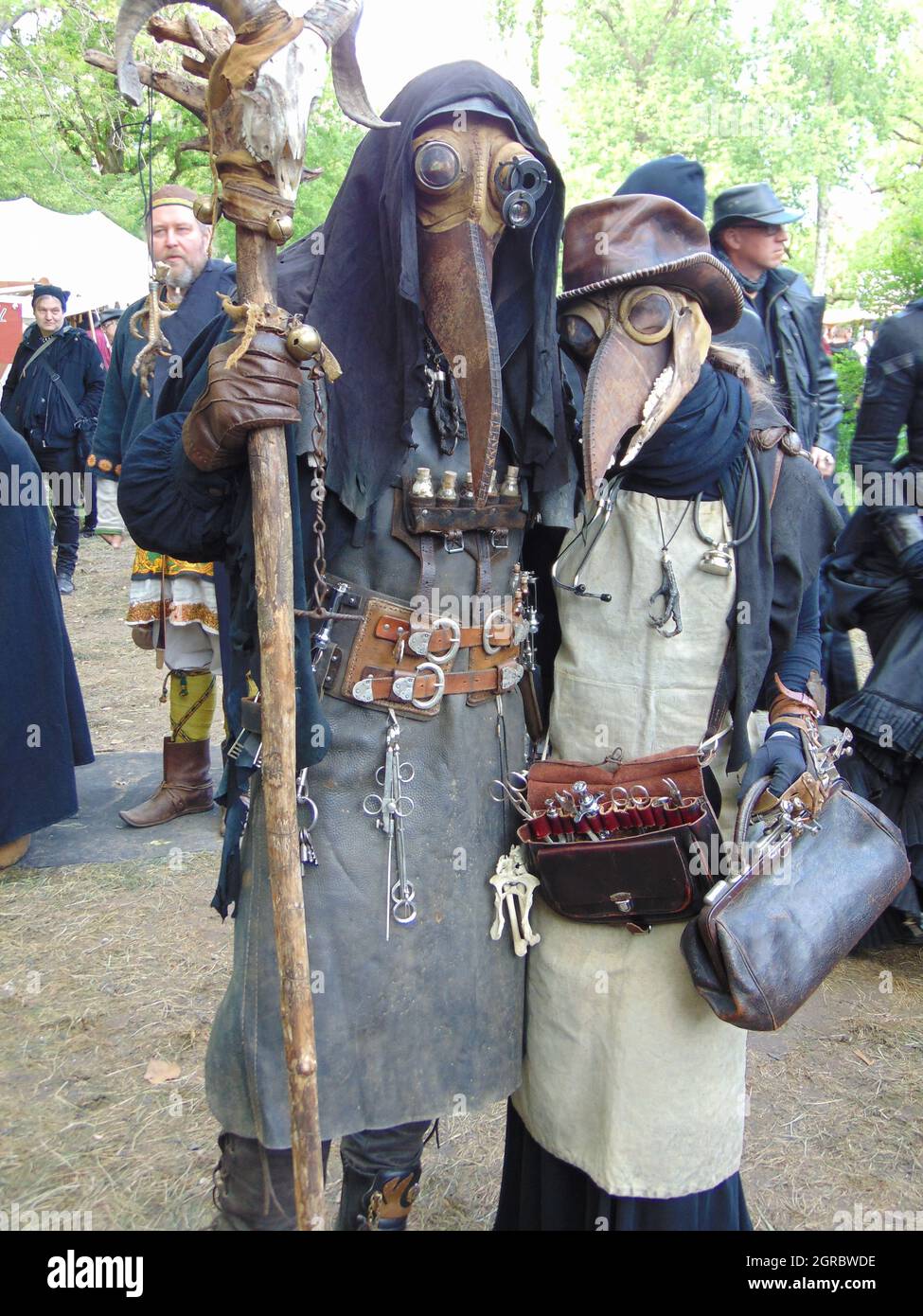 Bird mask hi-res stock photography and images - Alamy