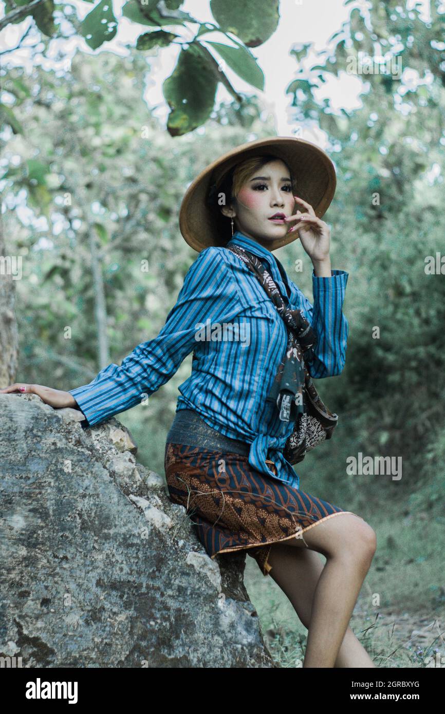 Javanese traditional hat hi-res stock photography and images - Alamy